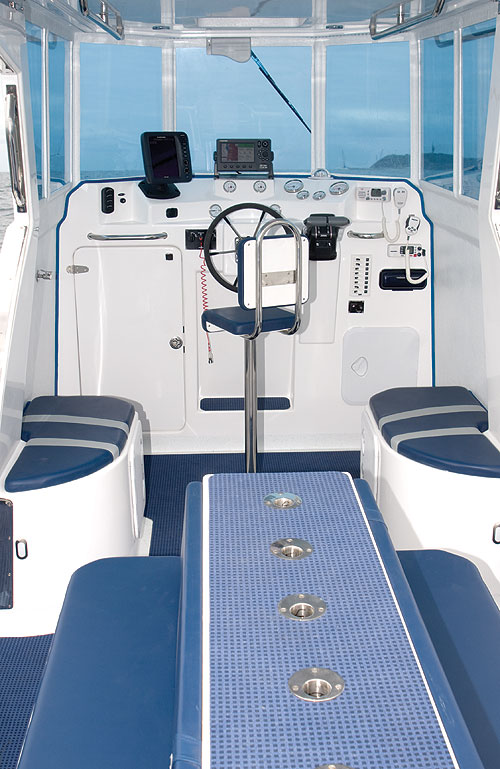 Lee Cat Walkaround 800 – Ski-Boat Magazine