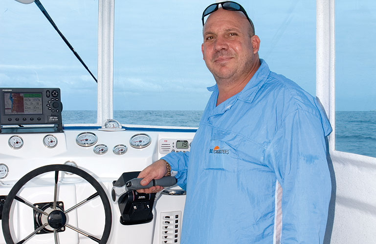 Lee Cat Walkaround 800 – Ski-Boat Magazine